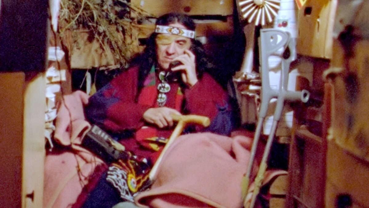 Le gourou qui imposait l’homosexualité à ses adeptes. - Arol Ketch Raconte