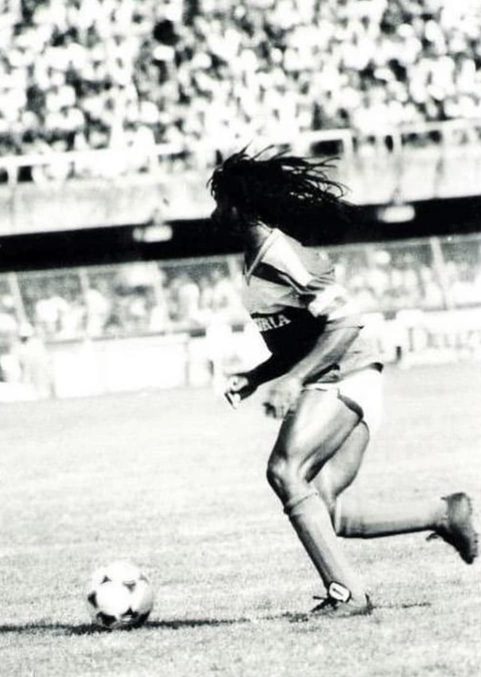 Samuel Okwaraji : footballeur et Avocat - Arol Ketch Raconte